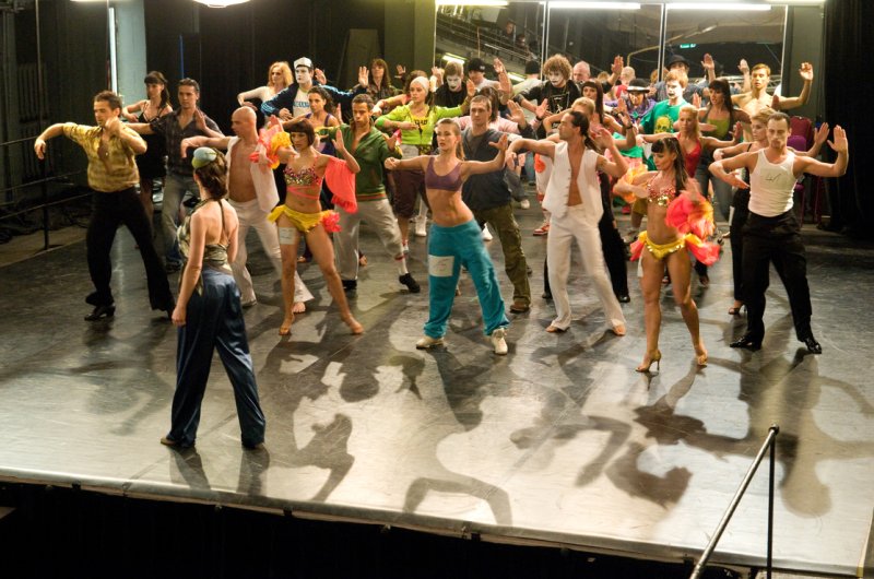 Love & Dance - DvdToile